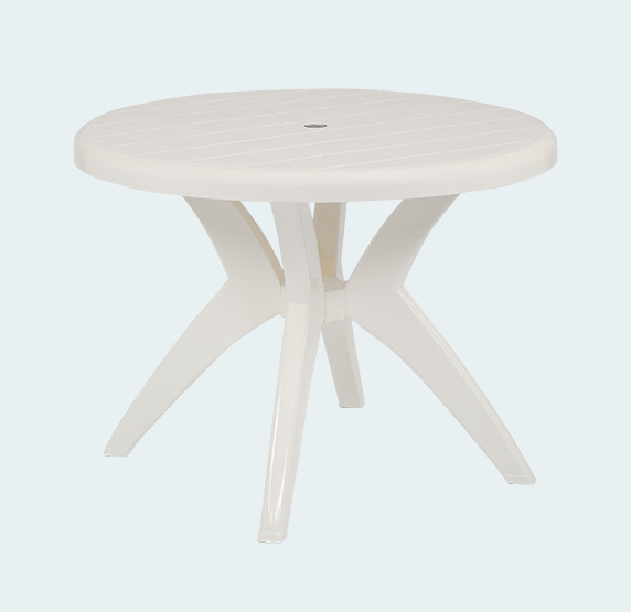 Marina With Cambridge Plastic Table and Chairs | Supreme